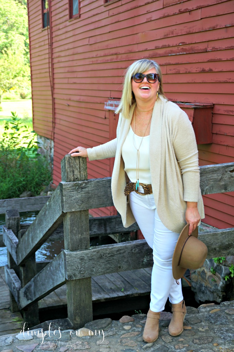 An All-White Fall Outfit - dimplesonmywhat